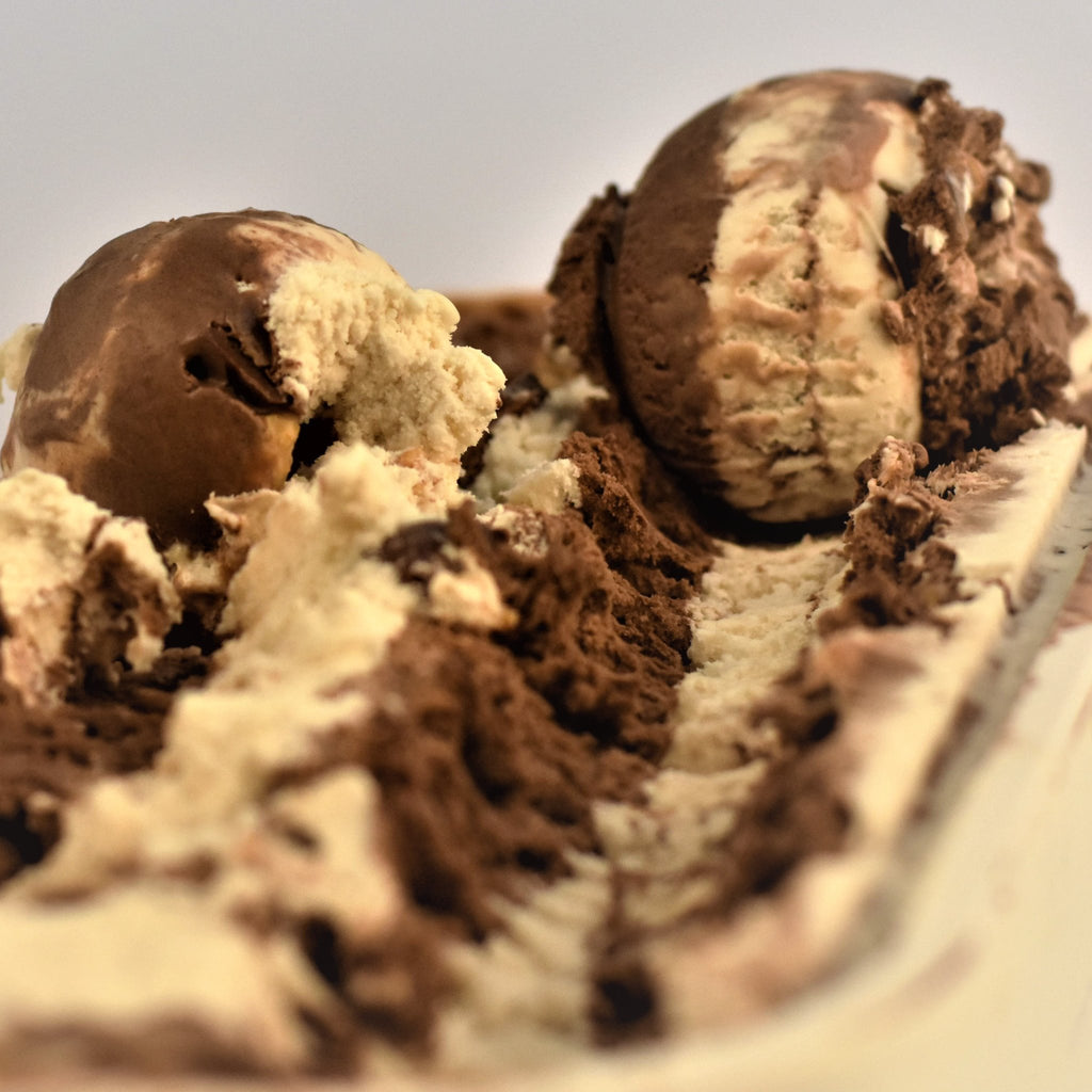 Snickers twin ice cream, ايسكريم سنيكرس توين. بندق فول سوداني شوكولاته ...